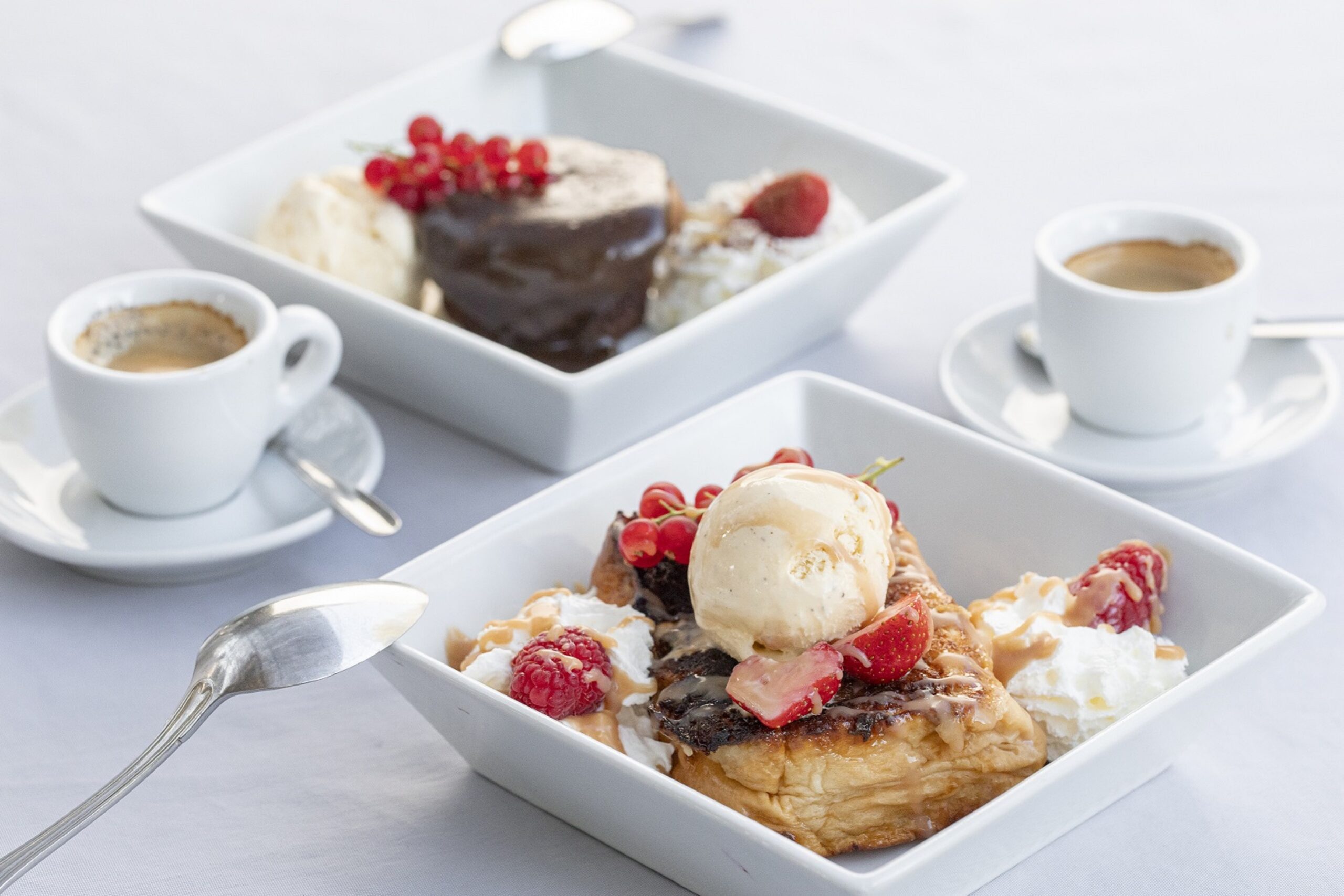 La carte des plats et des menus de notre restaurant l'Oustau de Saint Marc